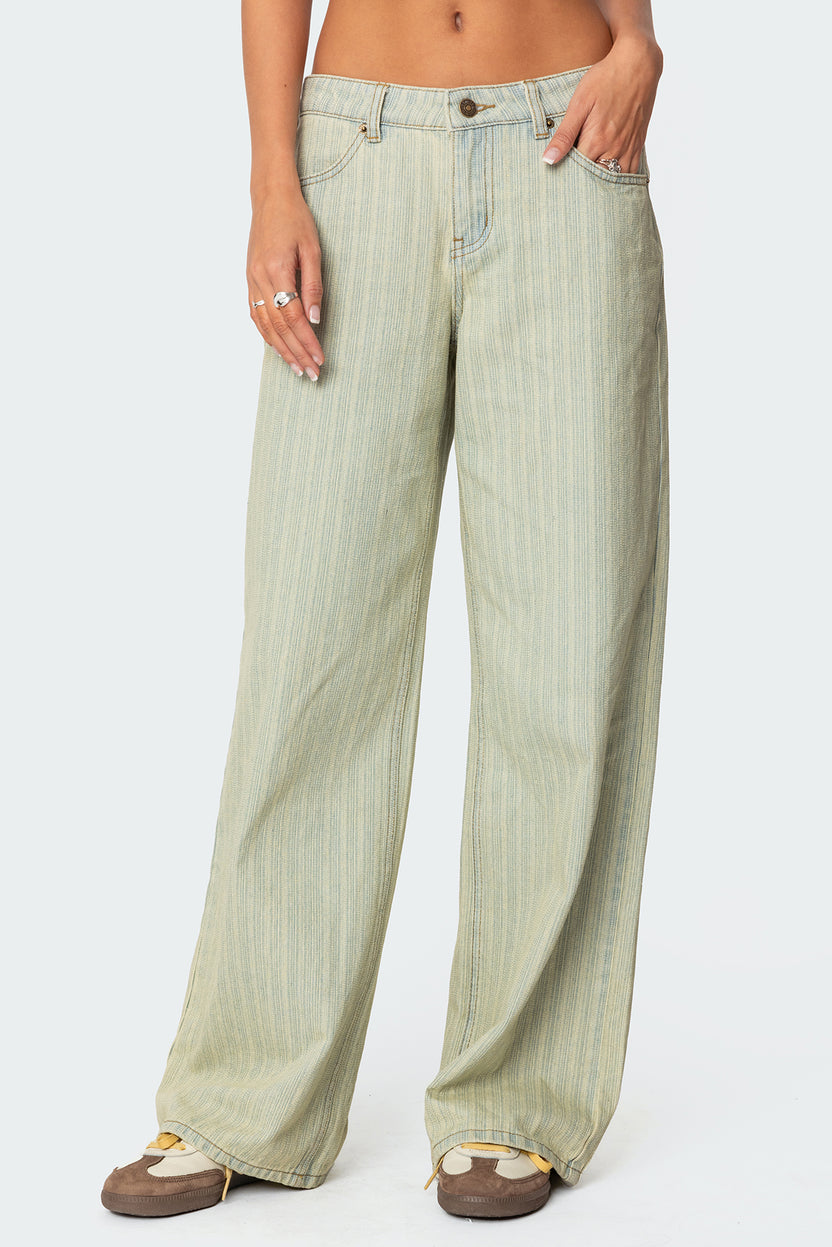 Lannah Textured Low Rise Baggy Jeans – edikted