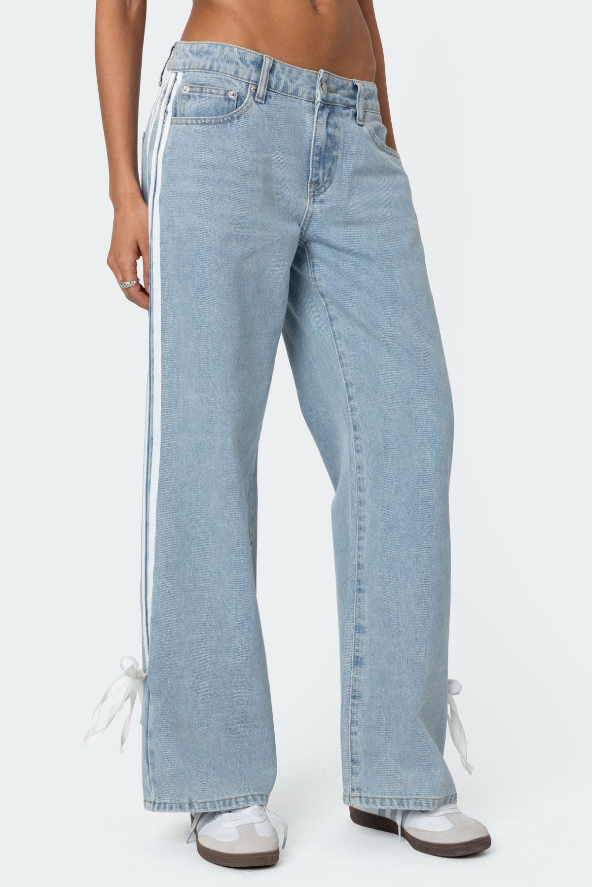 Washed Low Rise Ribbon Jeans – edikted