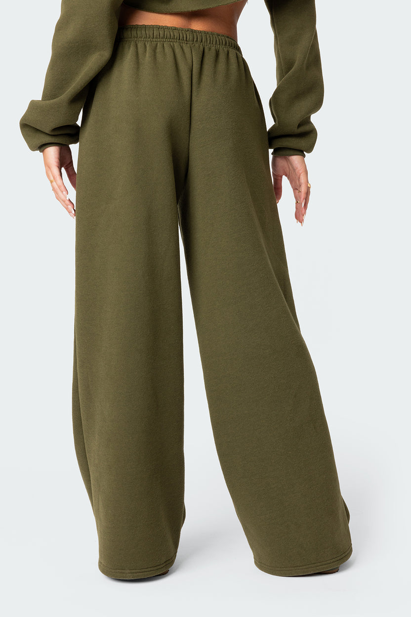 Brenna Low Rise Wide Sweatpants – edikted