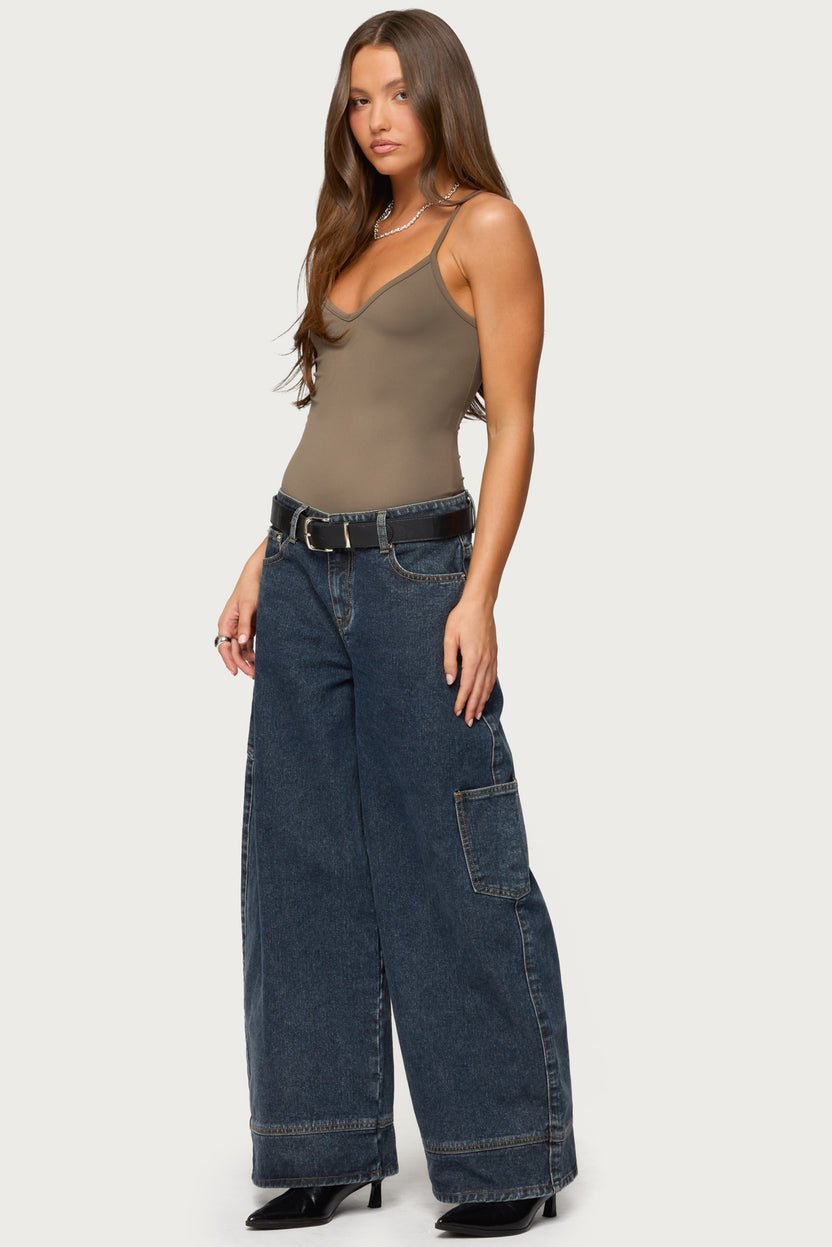 Teaghan V Neck Fitted Bodysuit – edikted