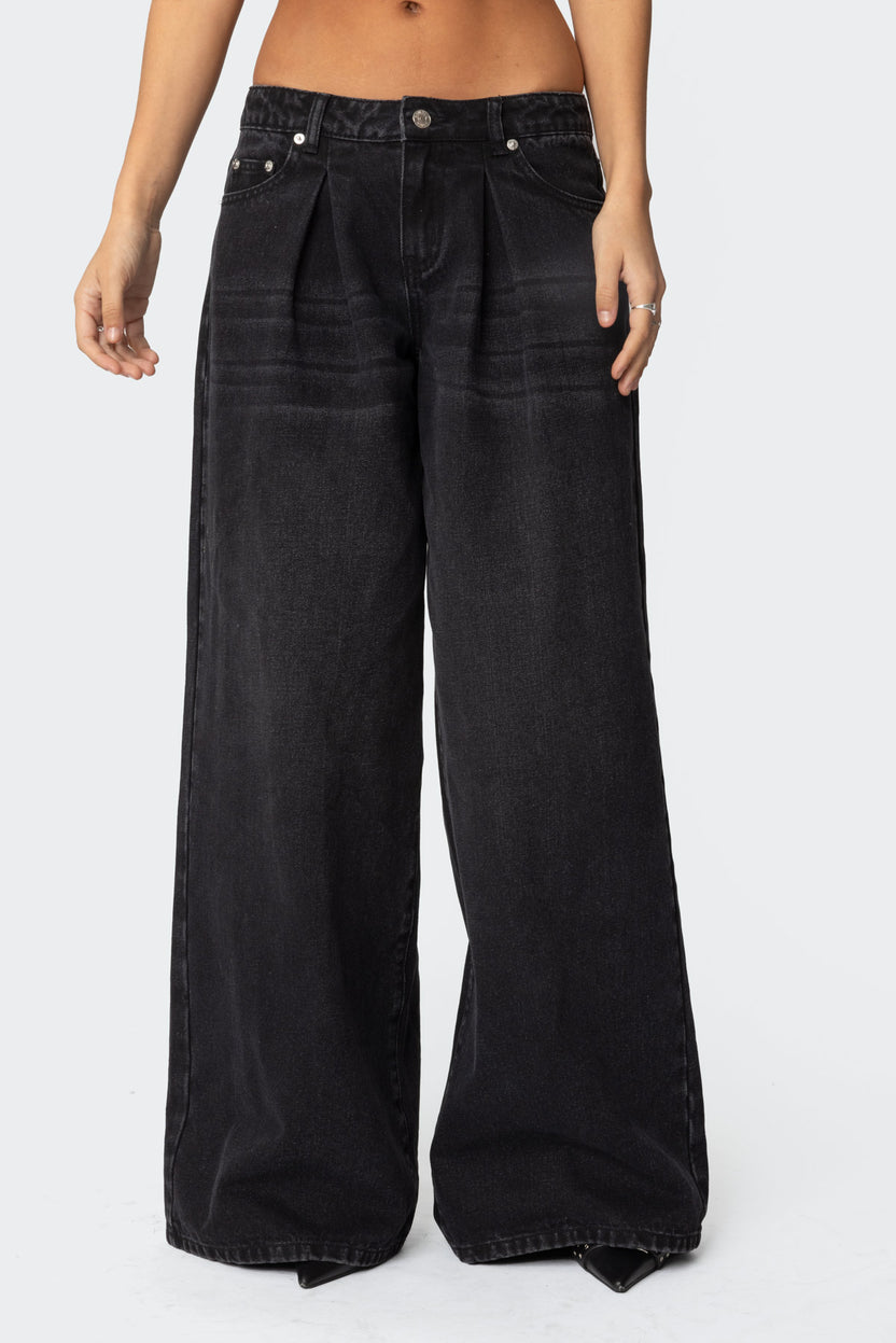 Pleated Detail Low Rise Baggy Jeans – edikted