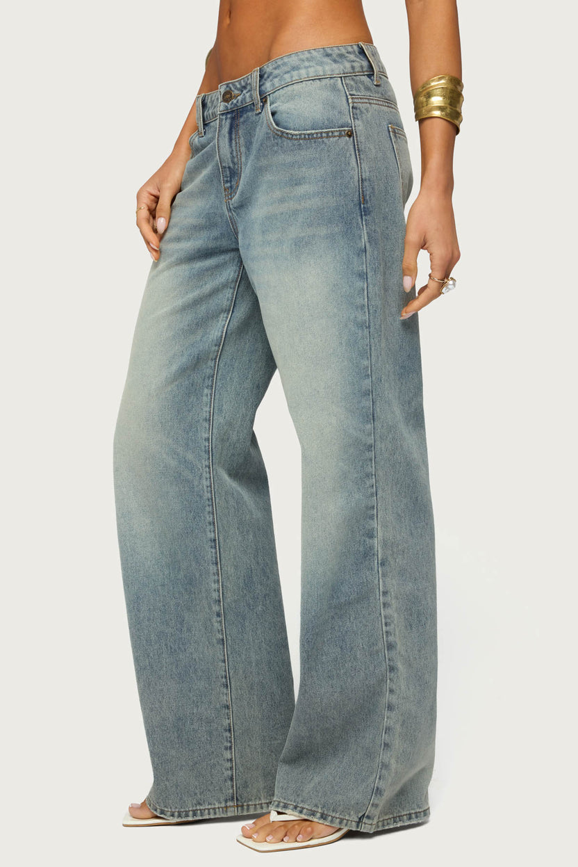 Raelynn Washed Low Rise Baggy Jeans – edikted