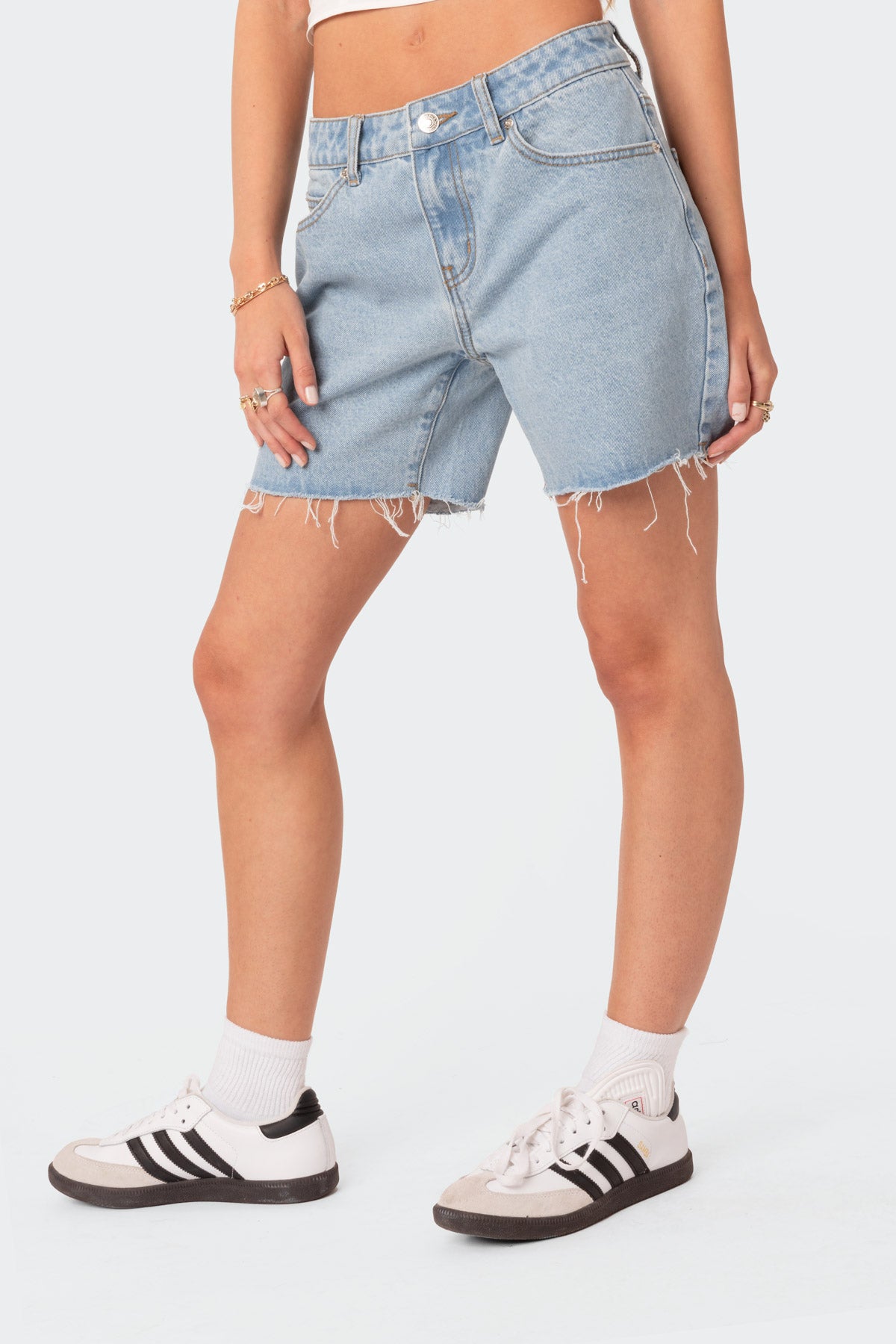 Tomboy Low Rise Denim Shorts – edikted